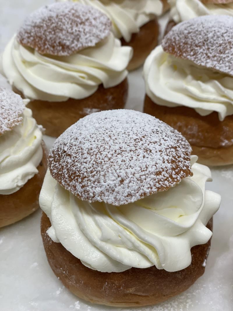 Förbeställning av Semlor - Svenska kyrkan i Toronto