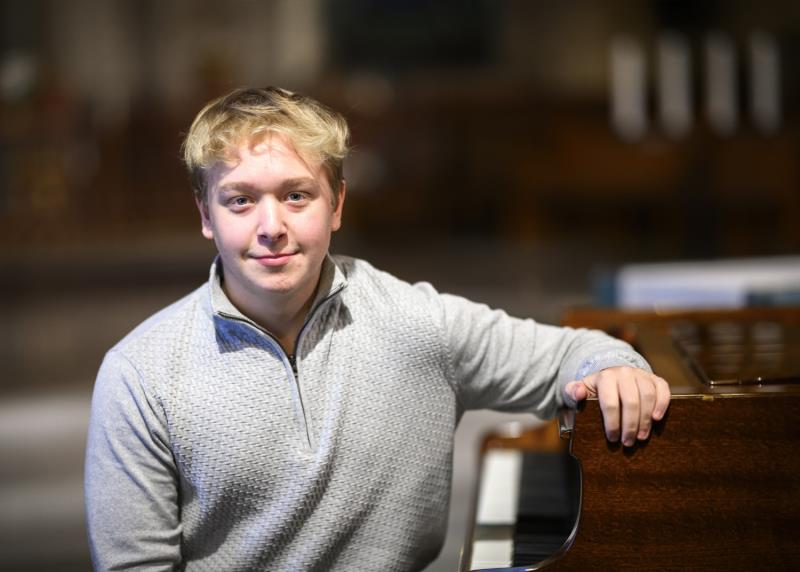 Sjödingstipendiat 2023: Alexander Engholm, piano - Svenska kyrkan Enköping