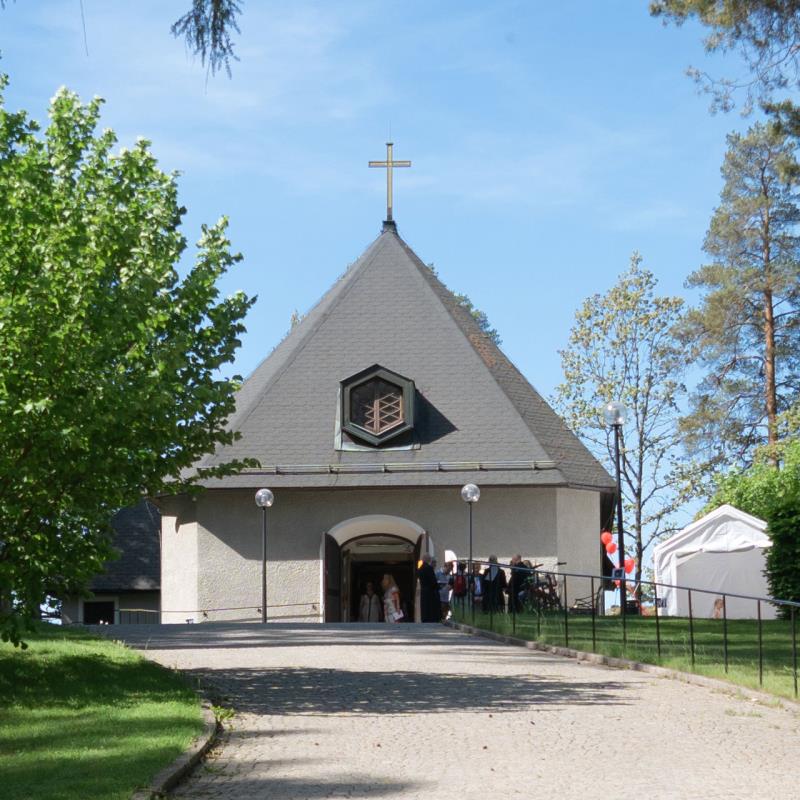 Tullinge kyrka