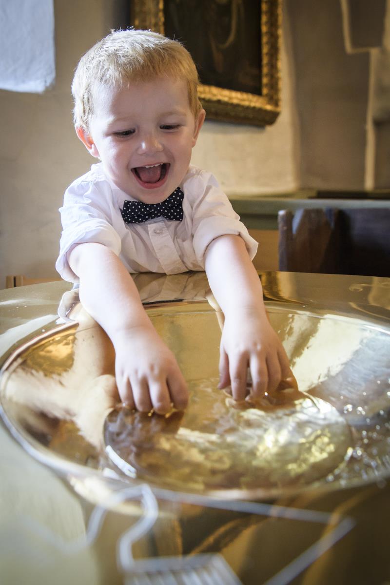 Dop av äldre barn - Svenska kyrkan i Sundbyberg